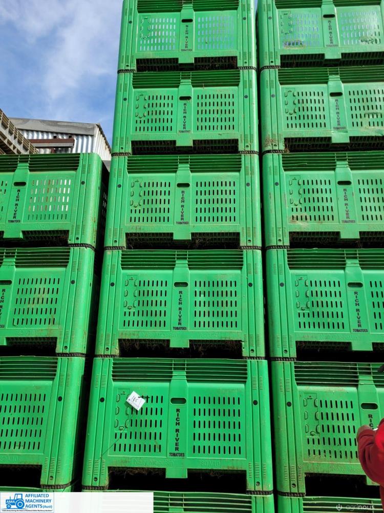 Lot 147 - Green Fruit Bins (x12) | AuctionsPlus