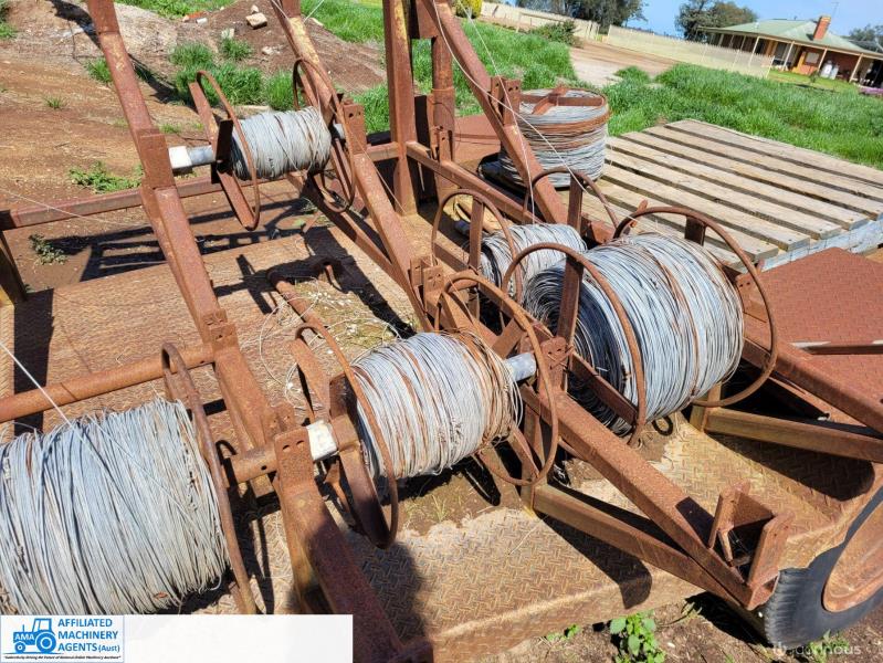 Lot 17 - Trailing Trellis Wire Runner | AuctionsPlus