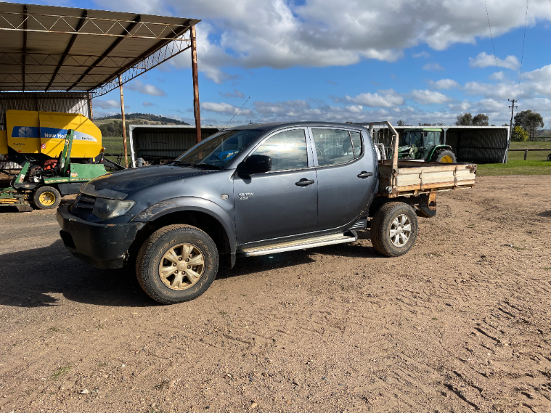 Lot 17 - Mitsubishi Triton 4 X 4 Farm Ute | AuctionsPlus