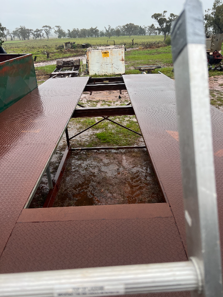 Lot 146 - Vehicle Maintenance Platform | AuctionsPlus