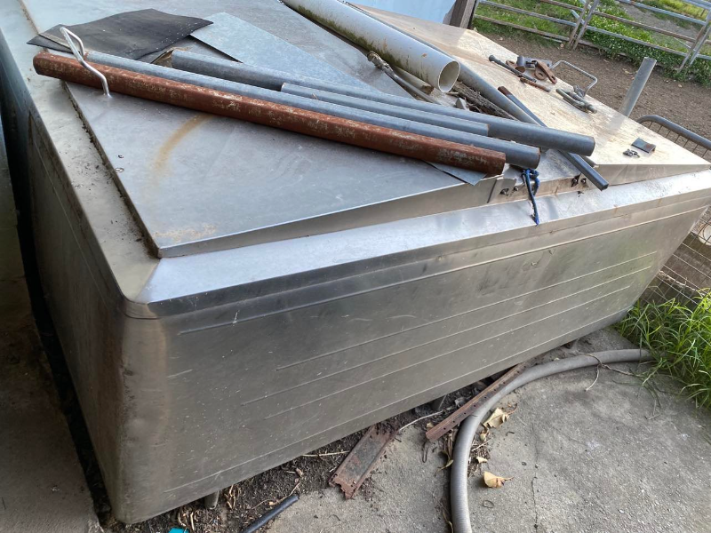 Lot 38 - STAINLESS STEEL VAT | AuctionsPlus