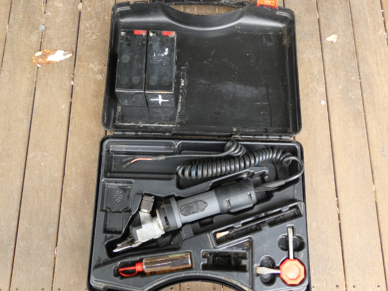 Lot 157 - Battery Powered Heiniger Handpiece | AuctionsPlus