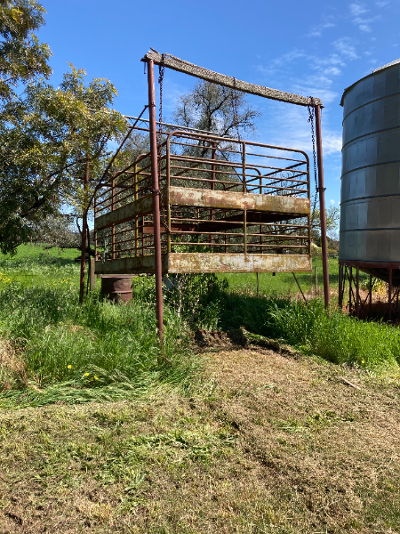 Lot 40 - Stock Crate | AuctionsPlus