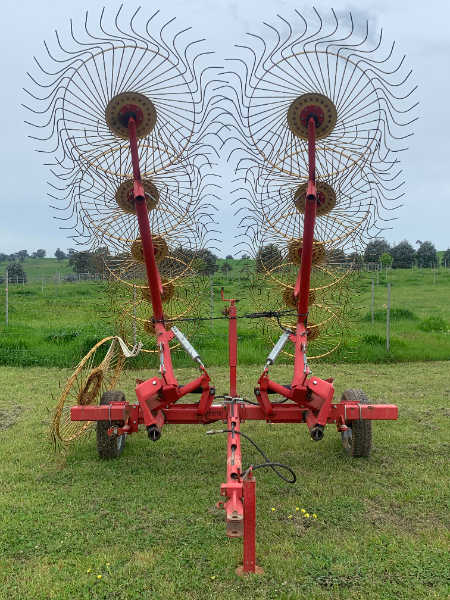 Lot 6 - Tonutti Hay Rake | AuctionsPlus