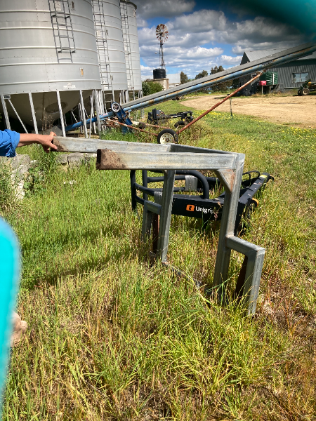 Lot 64 - Bulka Bag Lifter | AuctionsPlus