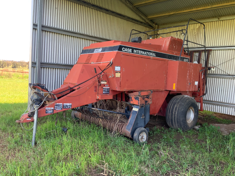 Lot 3 - Case baler | AuctionsPlus