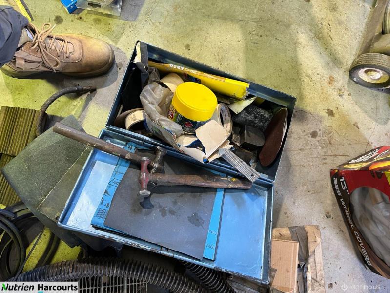 Lot 90 - Panel Beating Tools | AuctionsPlus