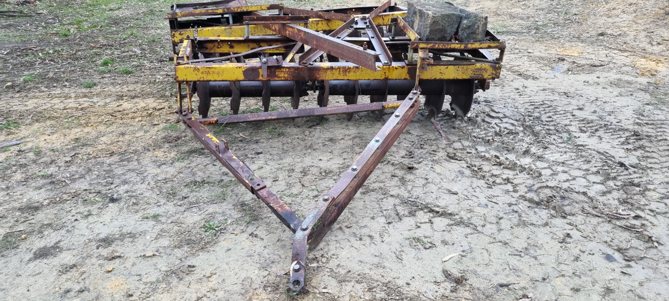 Lot 51 - Baby Giant Offset Disc Plough (2) | AuctionsPlus