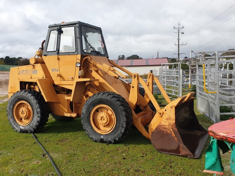 Lot 149 - Case W14 Front End Loader | AuctionsPlus