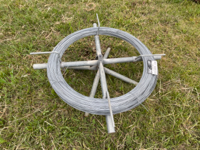 Lot 207 - wire spinner with wire | AuctionsPlus