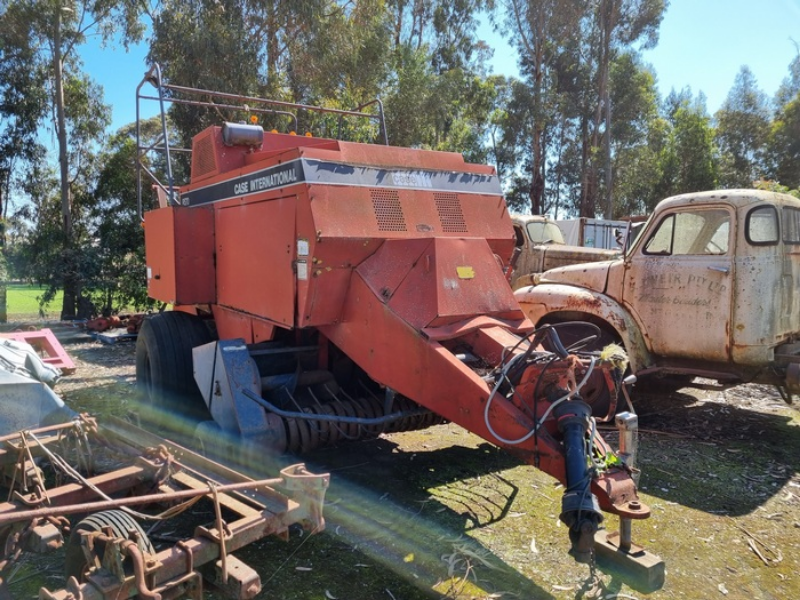 Lot 162 - Case 8570 - 3x3 Square Baler | AuctionsPlus