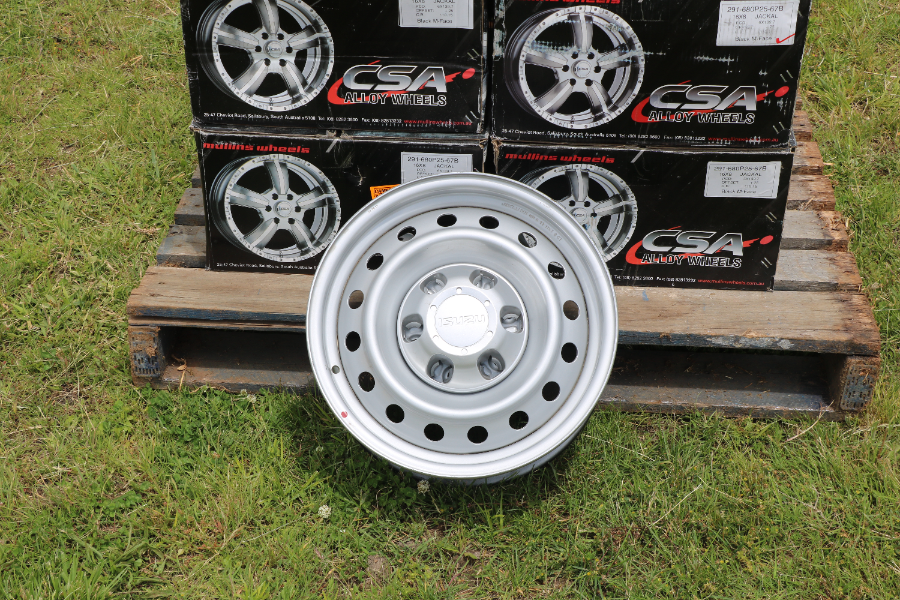 Lot 68 - CSA Alloy Izusu D-MAX Rims | AuctionsPlus