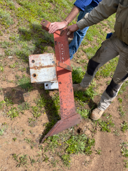 Lot 49 - SILVAN 3 POINT LINKAGE RIPPER | AuctionsPlus