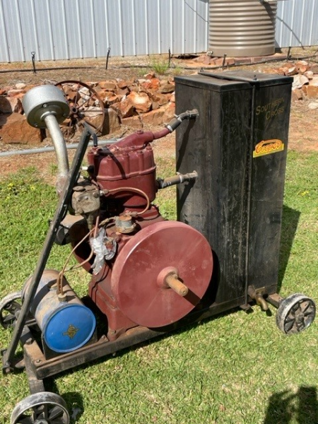 Lot 13 - Cooper Stationary Engine | AuctionsPlus