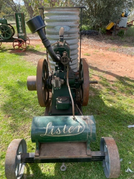 Lot 17 - The Lister Stationary Engine | AuctionsPlus