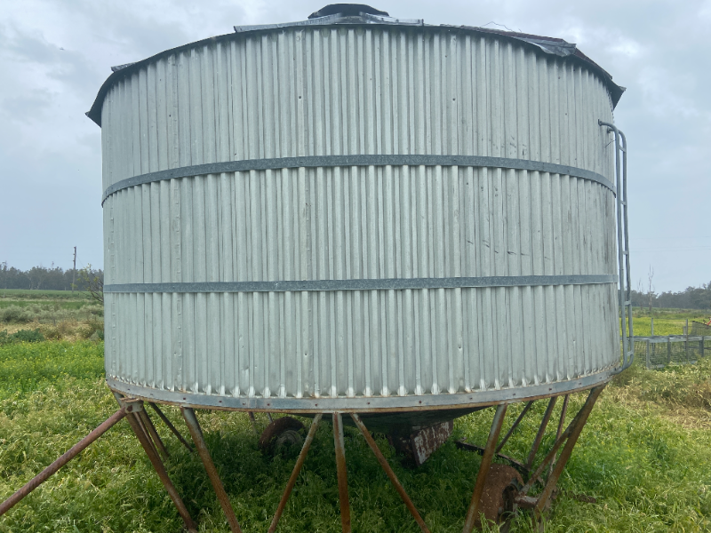 Lot 32 - 10T Nelson Field Bin | AuctionsPlus