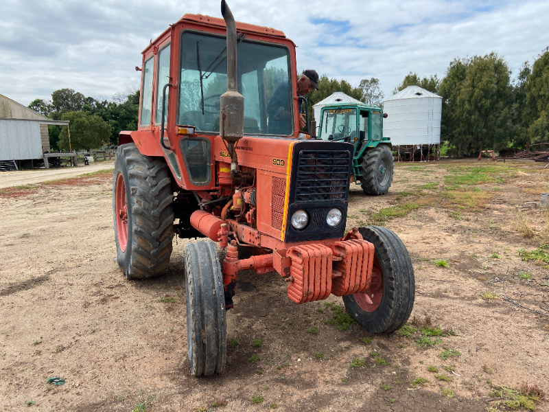 Lot 6 - Belarus 900 2WD Tractor | AuctionsPlus