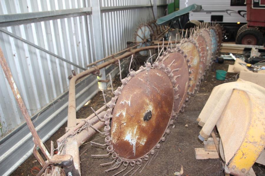Lot 82 - Bamford Rake - 7 Wheel | AuctionsPlus