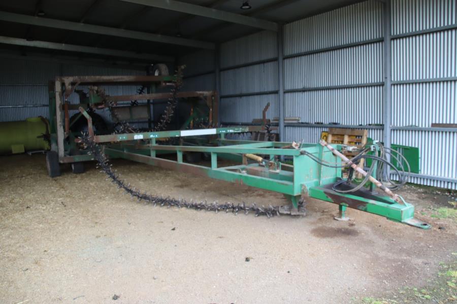 Lot 13 - Kelly 50ft Prickle Chain | AuctionsPlus