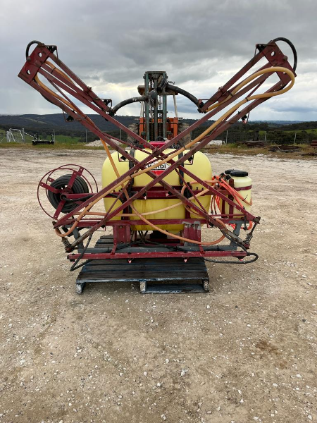 Lot 17 - Hardi Boom Spray | AuctionsPlus
