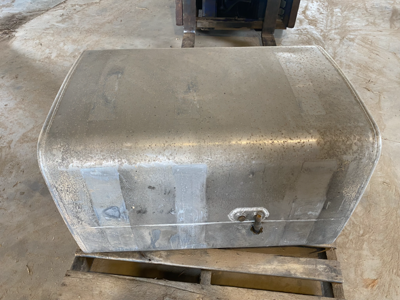 Lot 82 - Square Kenworth Diesel Tank | AuctionsPlus