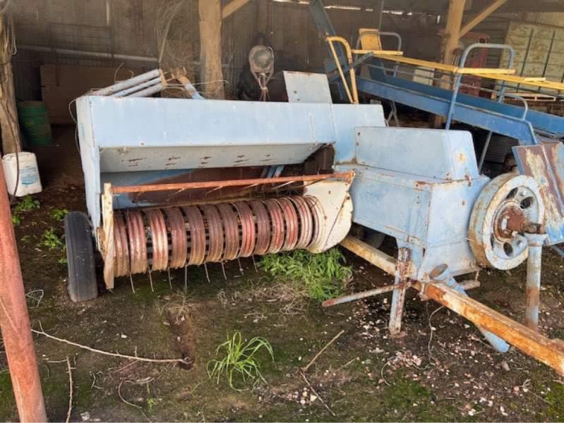 Lot 71 - FORD SMALL SQUARE BALER | AuctionsPlus
