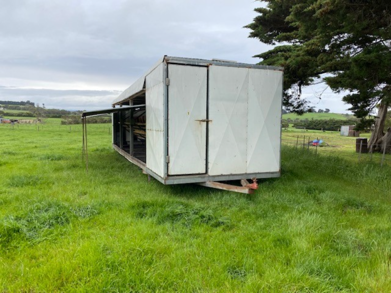 Lot 1 - Chicken Trailer 1 | AuctionsPlus