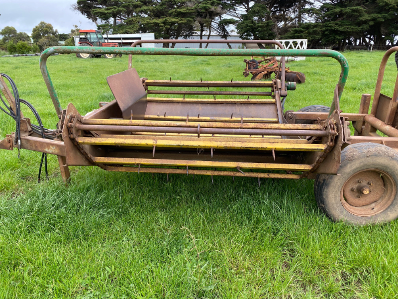 Lot 48 - Feed out cart | AuctionsPlus