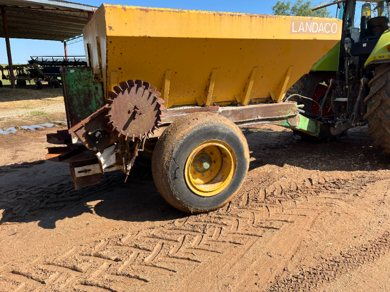 Lot 15 - Landaco Trailed Spreader | AuctionsPlus