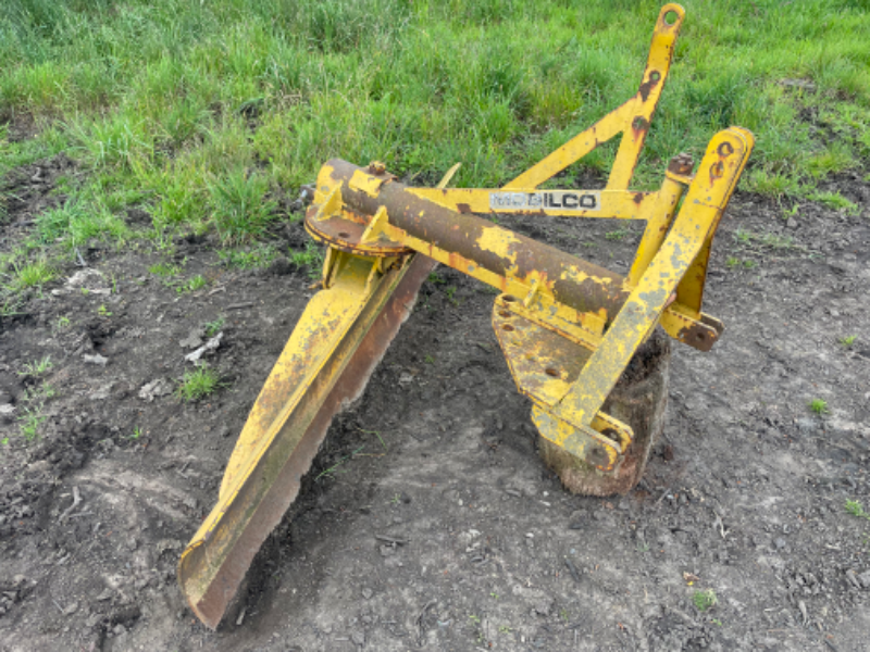 Lot 61 - 3PL Mobilco Grader Blade | AuctionsPlus