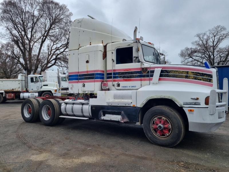 Lot 16 - 1988 T600 Kenworth | AuctionsPlus