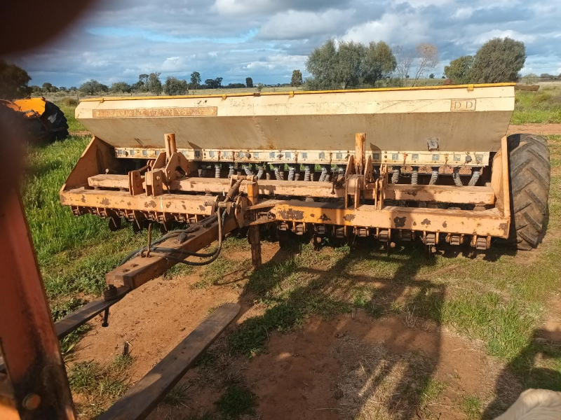 Lot 46 - Disc Seeder | AuctionsPlus