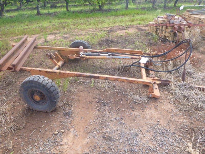 Lot 87 - Disc frames | AuctionsPlus
