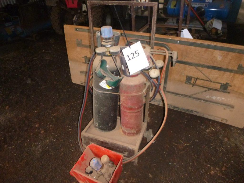 Lot 125 - Oxy set | AuctionsPlus