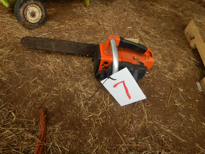 Lot 7 - Mobilco Echo Chainsaw | AuctionsPlus