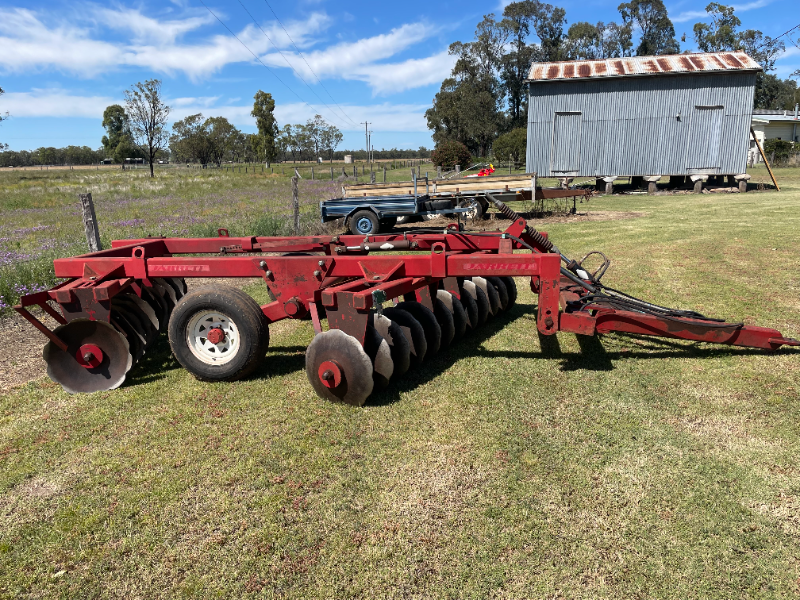 Lot 16 - Jarrett Disc Plough | AuctionsPlus