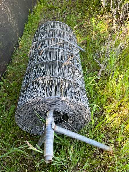 Lot 102 - Wire Roll+ Spinner | AuctionsPlus