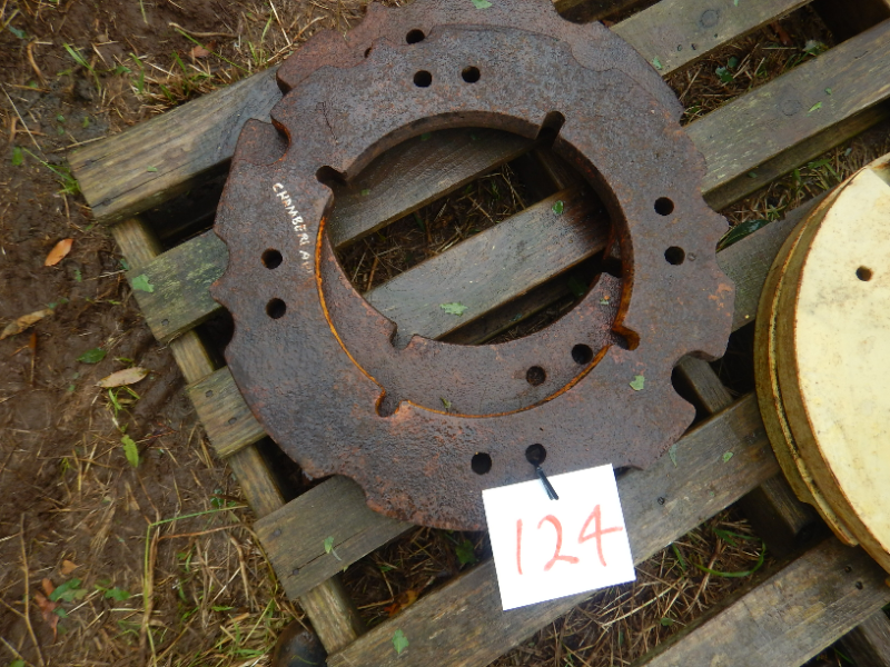 Lot 124 - Pair of Chamberlain Tractor rear wheel weights | AuctionsPlus