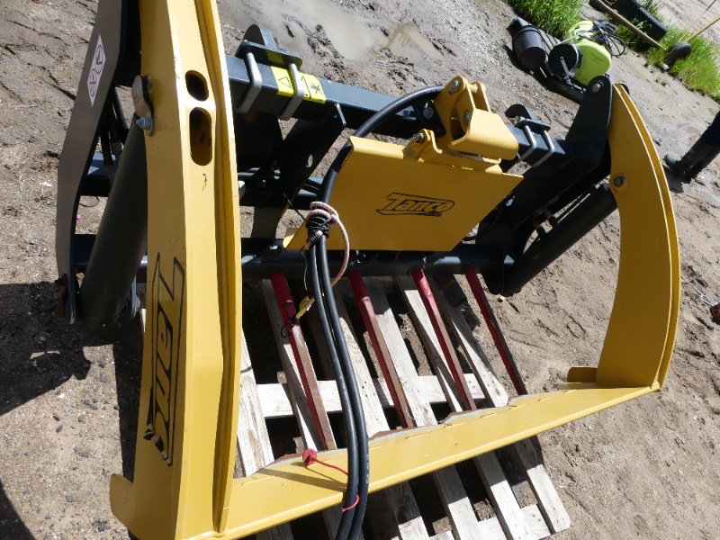 Lot 179 - Tanco i73 Bale Shear | AuctionsPlus