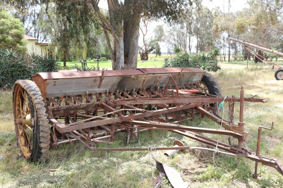 Lot 10 - Shearer Combine | AuctionsPlus