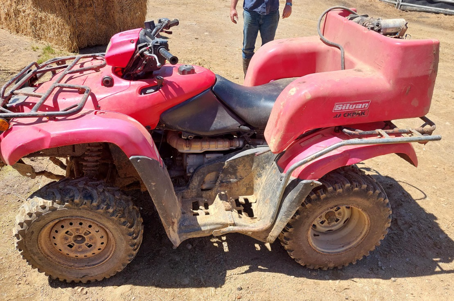 Lot 43 - Honda Quad Bike 500CC with 100L Silvan Spray Tank | AuctionsPlus