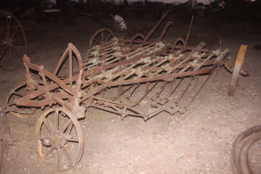 Lot 480 - Antique Scarifier | AuctionsPlus