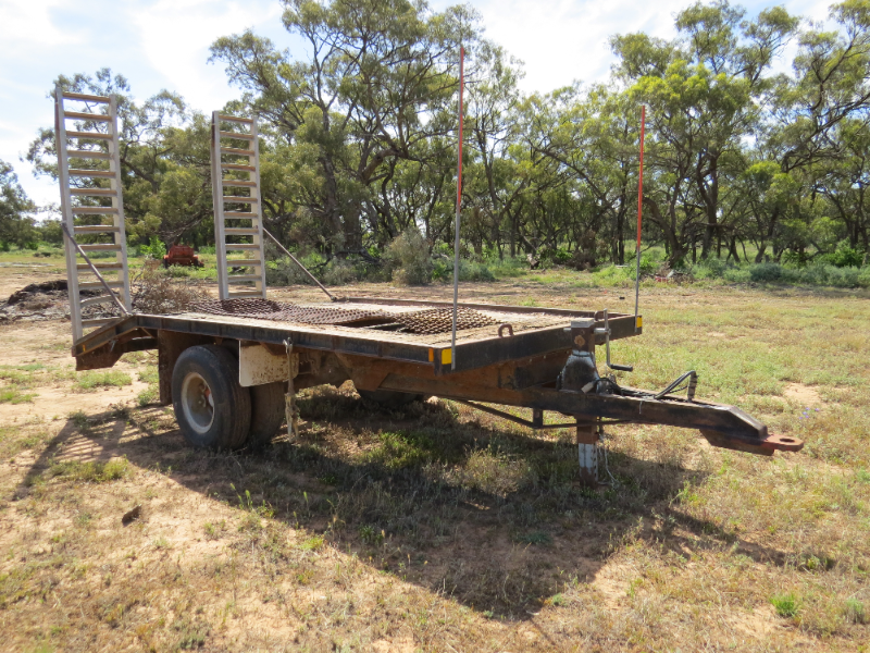 Lot 3 - Small plant and equipment float | AuctionsPlus