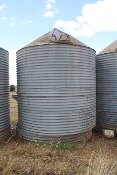 Lot 113 - Silo | AuctionsPlus