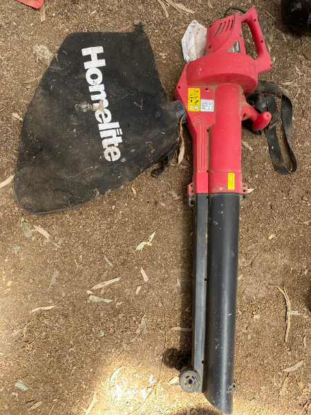 Lot 158 - Homelite Blower/Vac. | AuctionsPlus