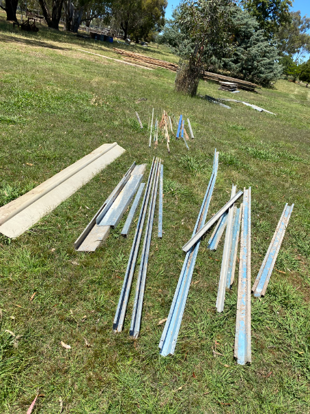 Lot 120 - Assorted Roof Purlin Bits; assorted Ridge Capping. | AuctionsPlus