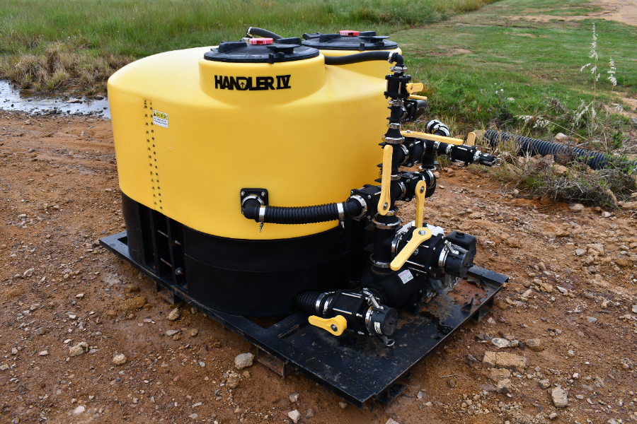 Lot 100 - Polywest Handler IV chemical mixing tank | AuctionsPlus