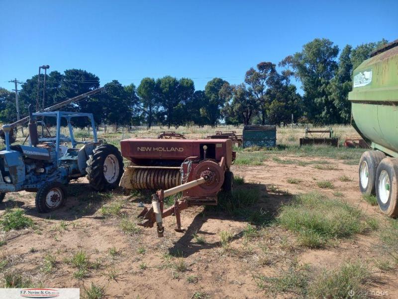 Lot 126 - New Holland 317 small square baler in working order ...