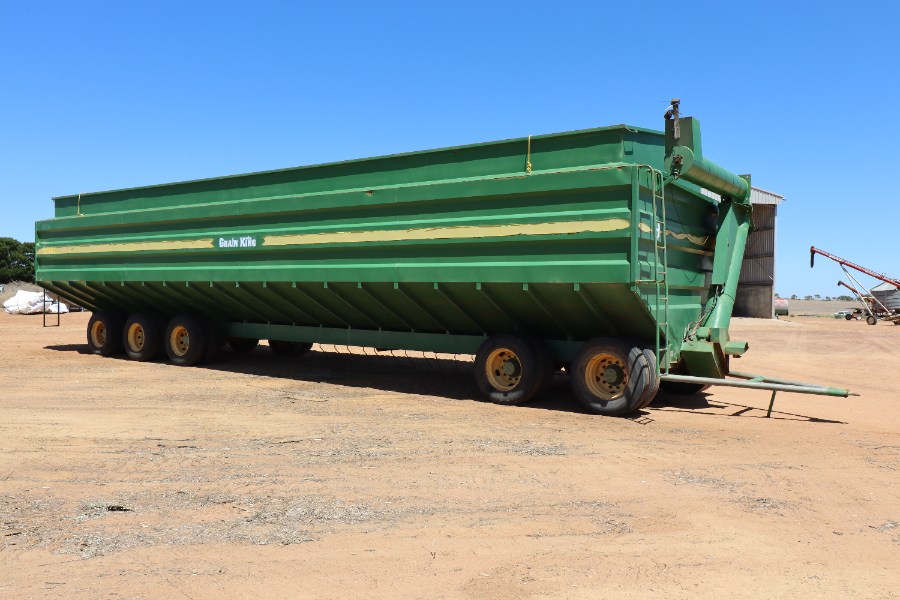 Lot 128 - TRUFAB, 2005 MOTHERBIN, 110T, PTO, ROLL TARP SERIAL # 110/05 ...