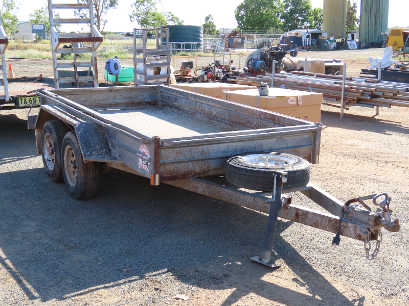 Lot 26 - Bogie Axle Trailer | AuctionsPlus